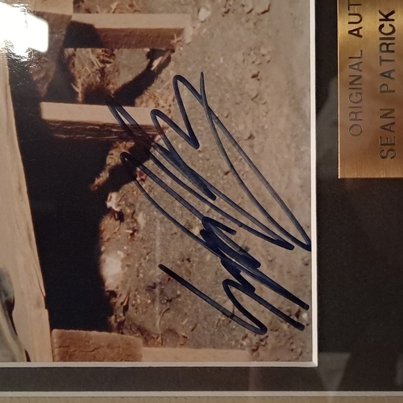 Disney | Other | Sean Patrick Flannery Autographed Photo Young Indiana ...